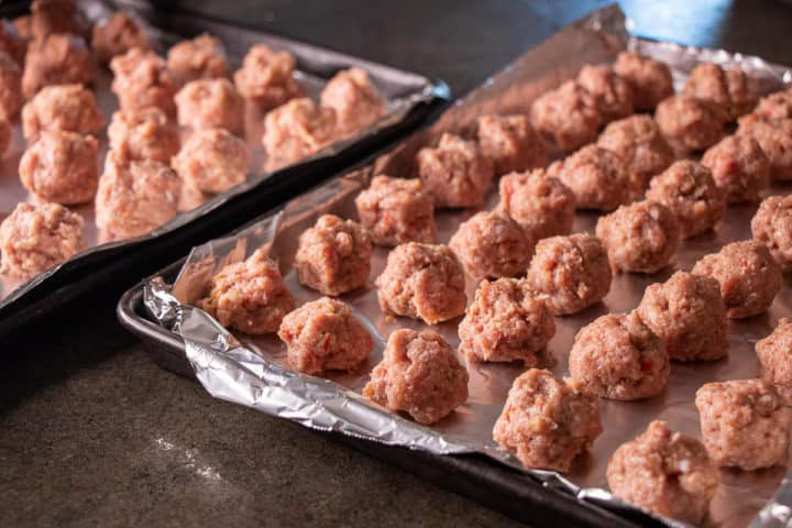 How to Make the Hottest Meatballs This Side of the Mississippi - Belly ...
